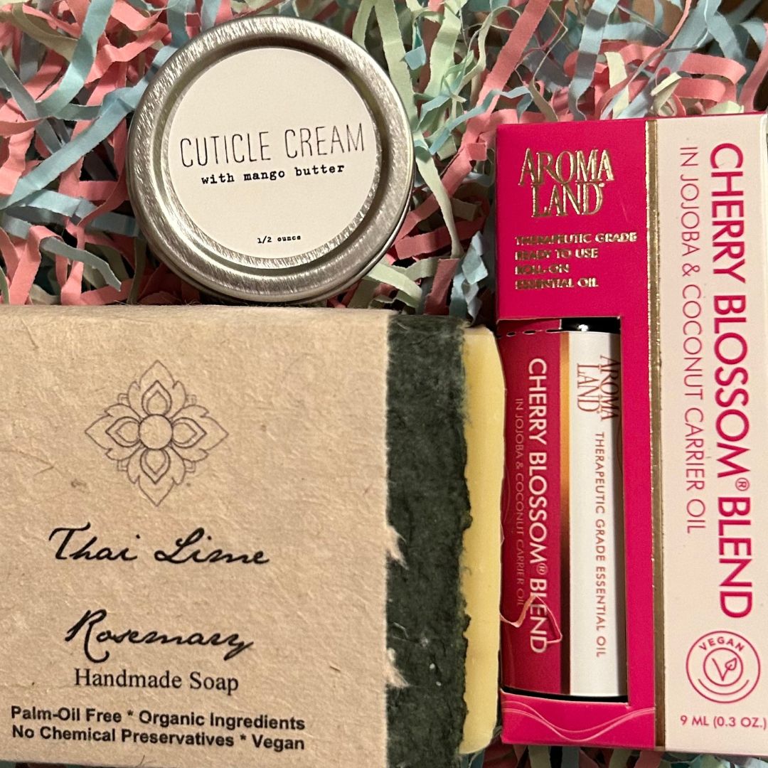 Scent of the Month Aromatherapy Essential Oil Subscription Box – Aroma ...